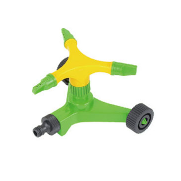 Adjustable 3-arm plastic rotary Sprinkler with wheel base Wholesaler